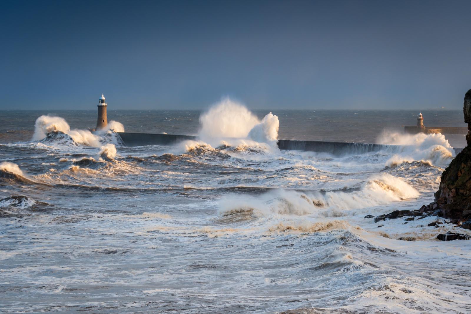 Storm Agnes brewing to the southwest to bring gales and heavy rain on ...