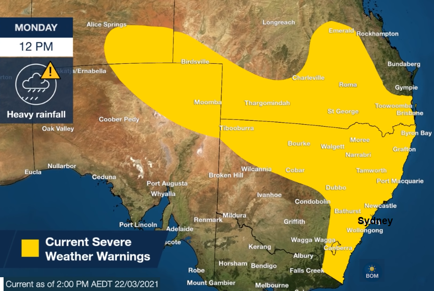 Australian floods: More heavy rain for east coast as evacuations continue
